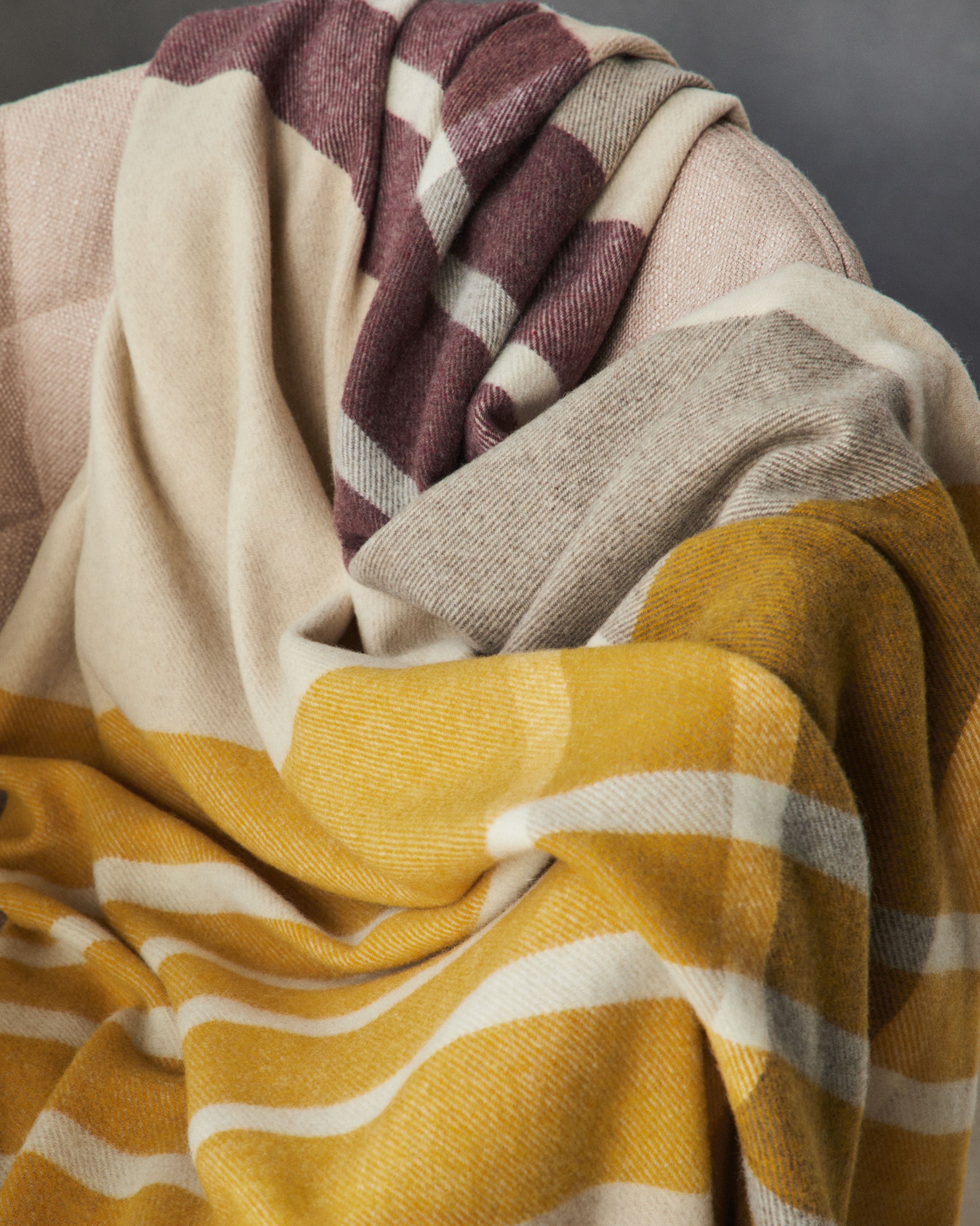 Everest Check Plaid in Pure Cashmere | Lanerossi